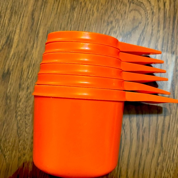 Tupperware | Kitchen | Tupperware Vintage Orange Measuring Cups ...